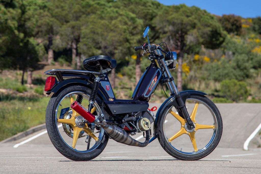 Peugeot 103 SP 70cc MVT de Mickael avec son pot MOST Racing
