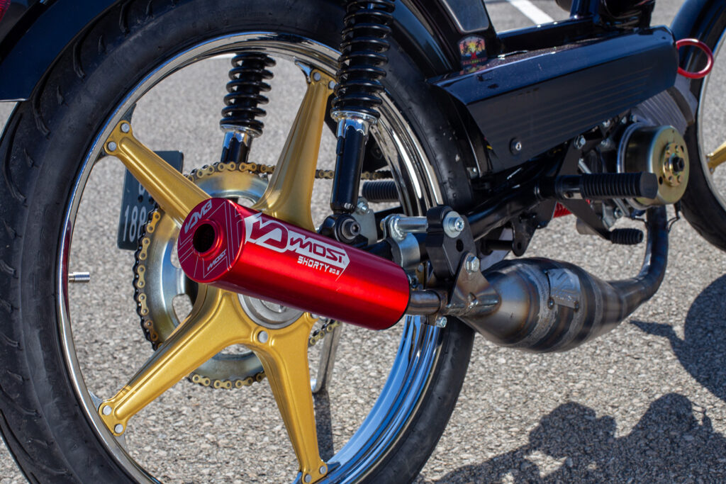 Peugeot 103 SP 70cc MVT de Mickael avec son pot MOST Racing